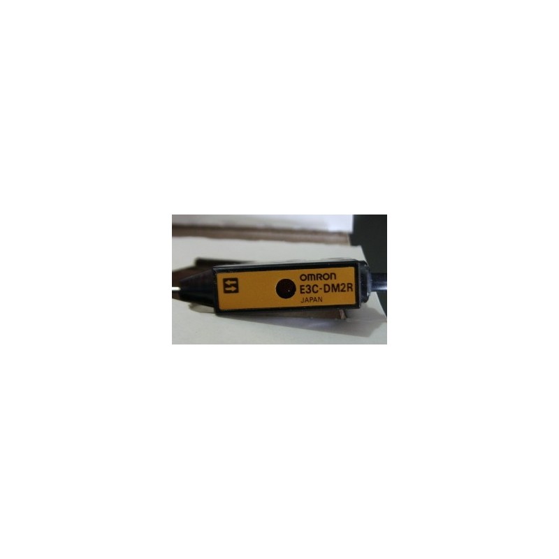 "Omron E3C-DM2R Photoelectric Sensor: High-Precision, 20-Meter Range"