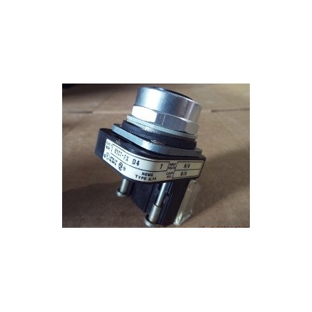 Allen-Bradley 800T-FXD4 30 mm Push-Pull Mushroom Head Push Button