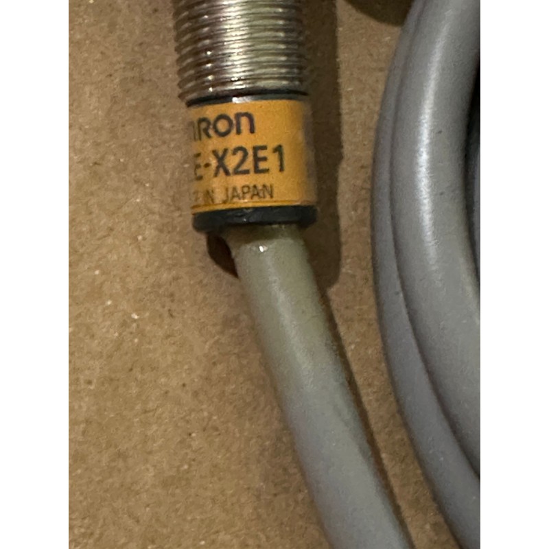 "Omron E2E-X2E1 Proximity Sensor: 2mm Range, IP67, 12-24VDC, Metal De