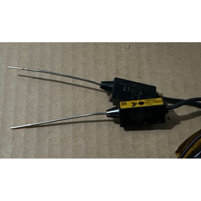"Omron E3C-DM2R Photoelectric Sensor: High-Precision, 20-Meter Range"