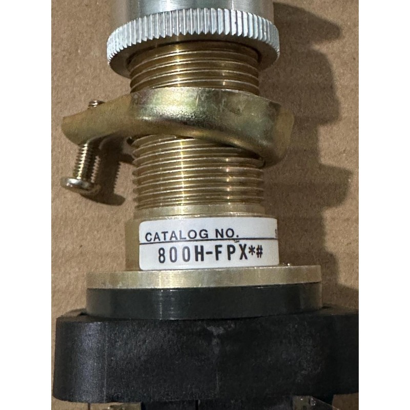 Allen-Bradley 800H-FPX6A1 Series C – 2-Position Red Mushroom Head Push ...