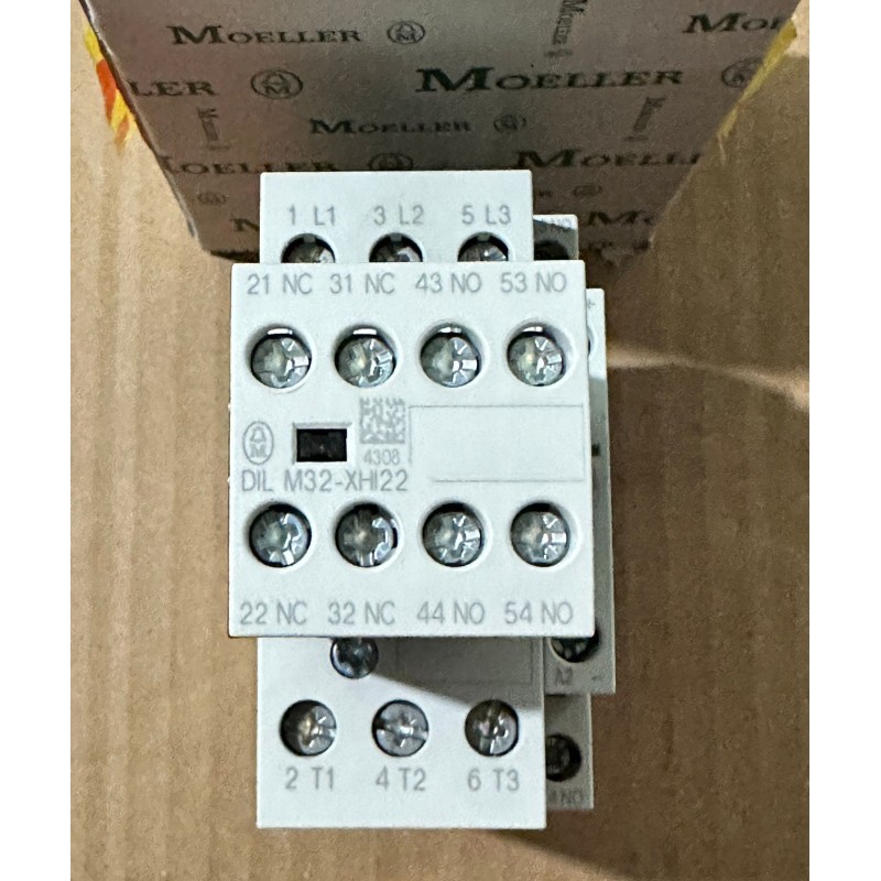 High-Quality KLOCKNER MOELLER DILM17-32(RDC24) 3-Pole Contactor - 32A