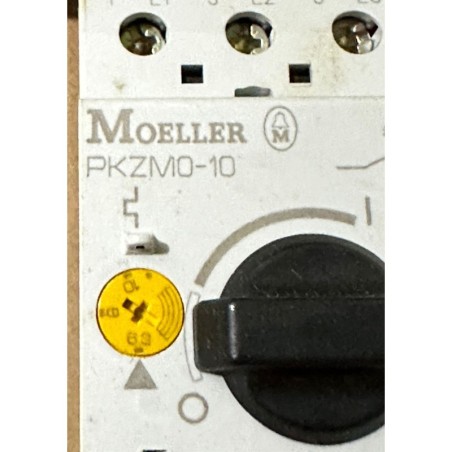 "Klockner Moeller PKZM0-10: Compact 10A Circuit Breaker with DIN Rail