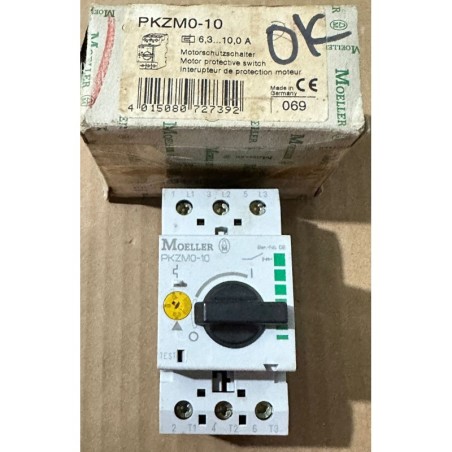 "Klockner Moeller PKZM0-10: Compact 10A Circuit Breaker with DIN Rail