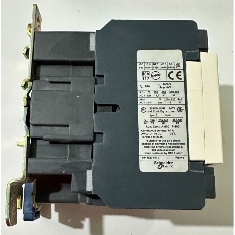 "Telemecanique LC1 D65 Switch - Durable 3-Pole 65A Contactor for Indu