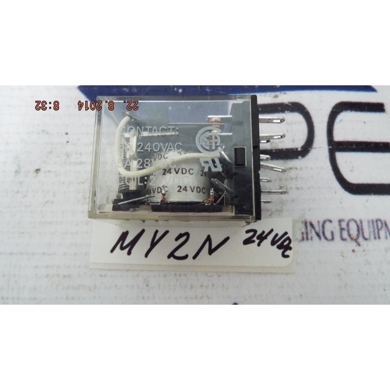 "OMRON LY2N-D2 Relay: 24VDC DPDT, 10A Switching, Easy Install"